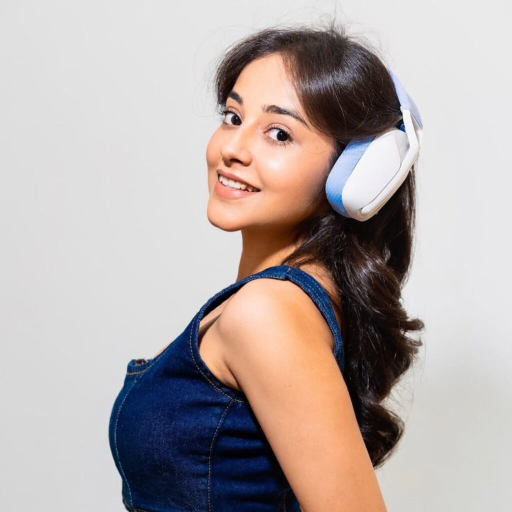 Riya Verma aka bachu - It's A Girl Thing